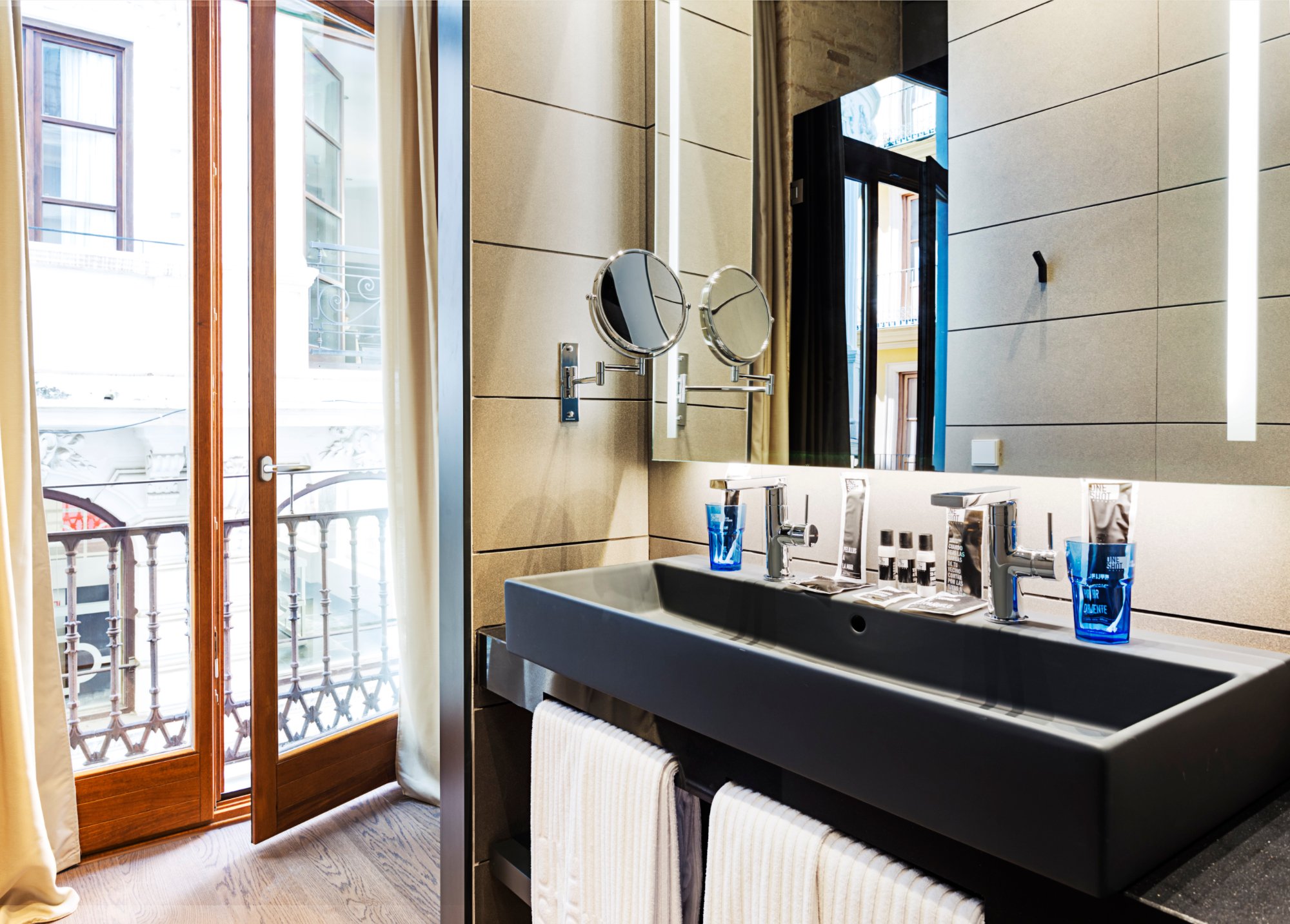 Hotel One Shot Mercat Reviews | Tripexpert