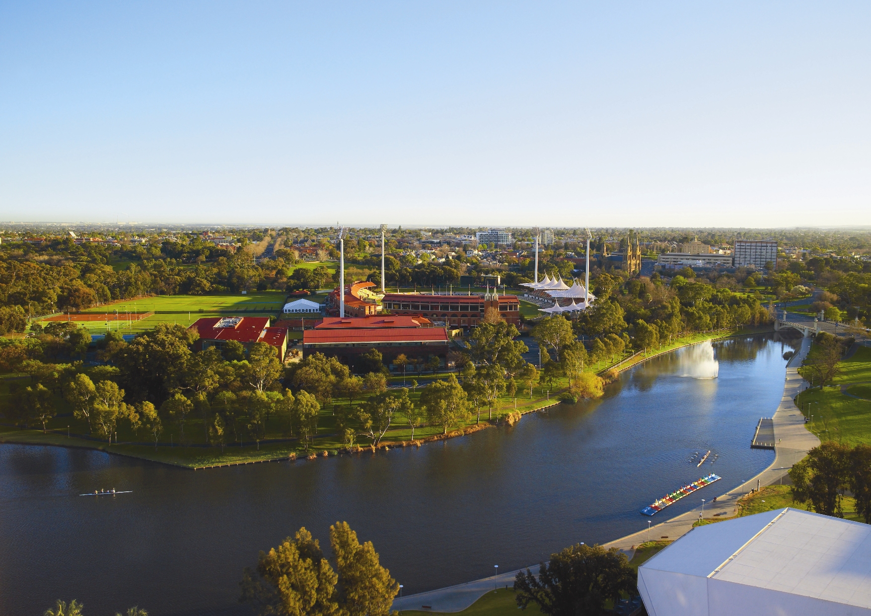 InterContinental Adelaide by IHG vs ? | Tripexpert